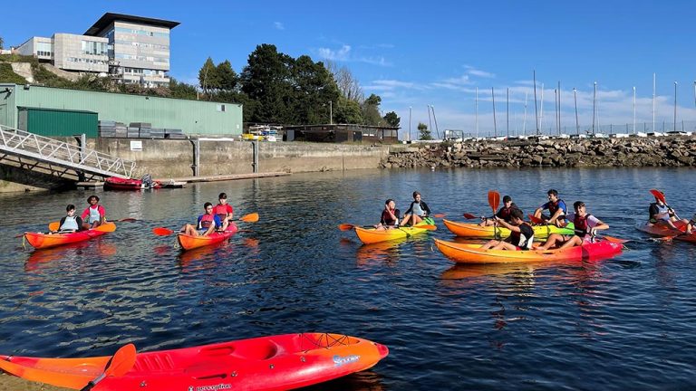 Guía en el Medio Natural Acuático - Formación Profesional ...